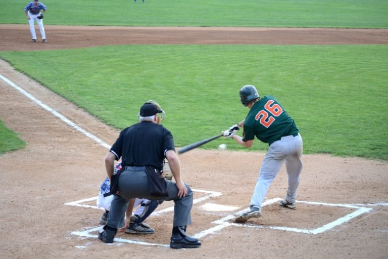 ERRORES QUE DEBES EVITAR AL PRACTICAR BÉISBOL | Run On World